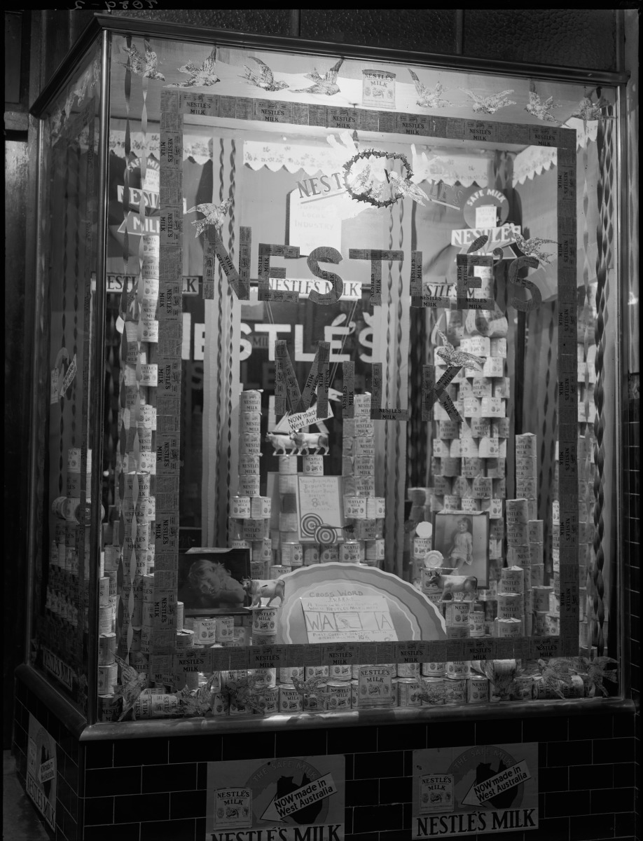 Window display of Nestles condensed milk made in Waroona - JPG 274.4 KB