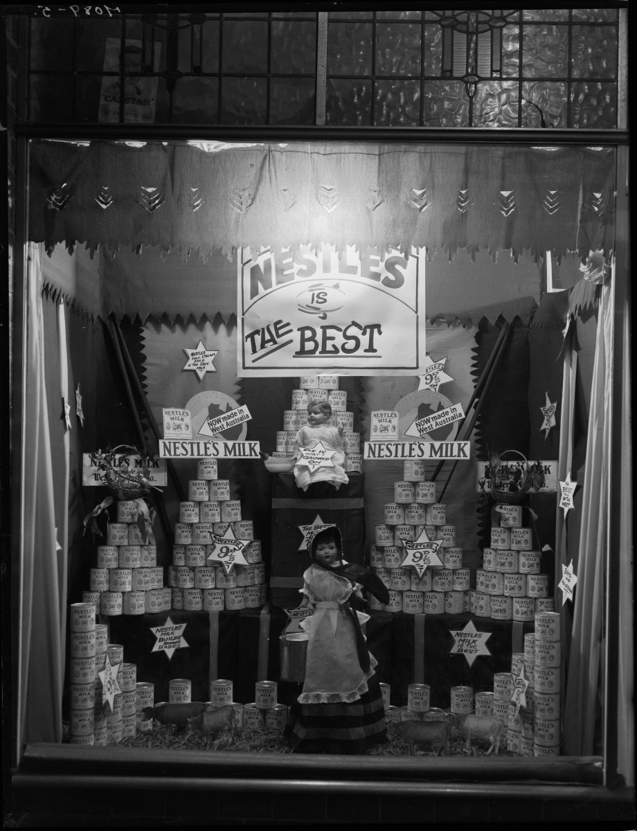 Window display of Nestles condensed milk made in Waroona - JPG 243.2 KB
