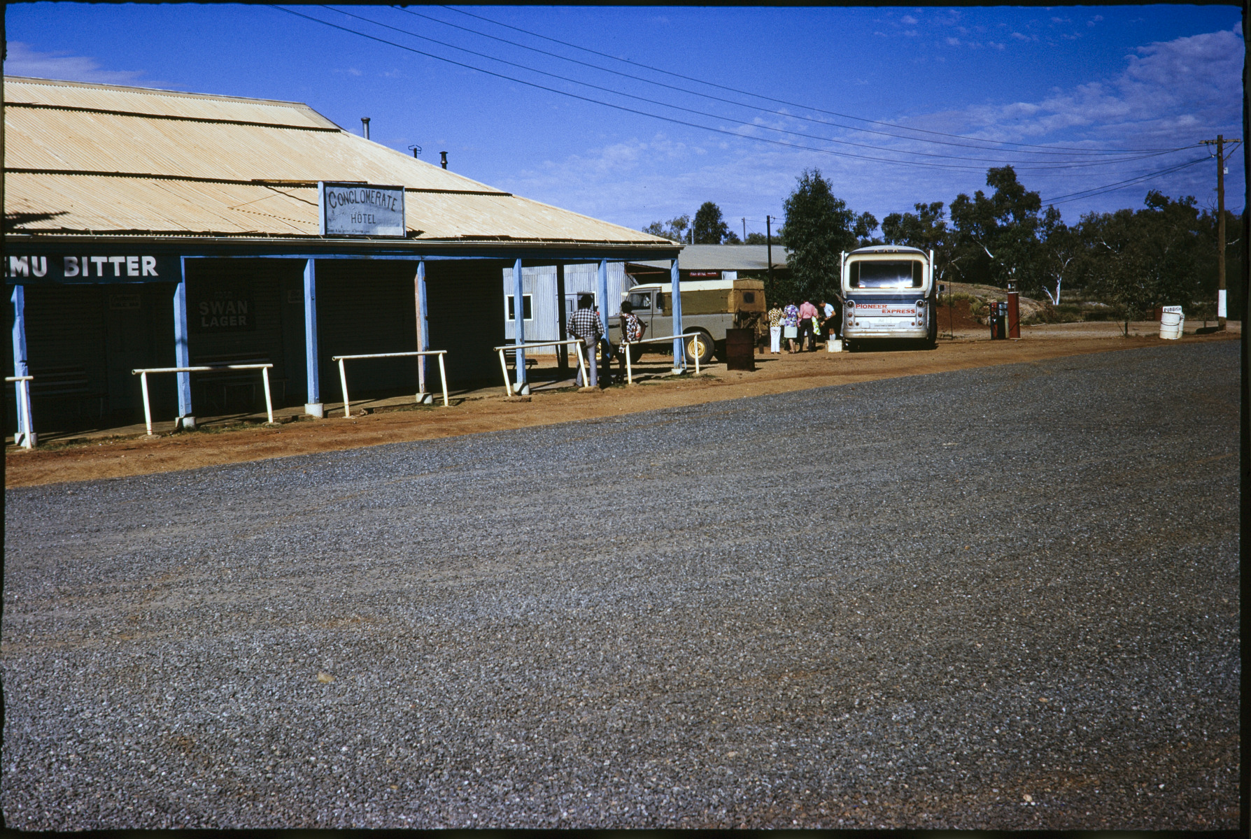 Conglomerate Hotel, Nullagine, 17.8.73 - JPG 1.0 MB