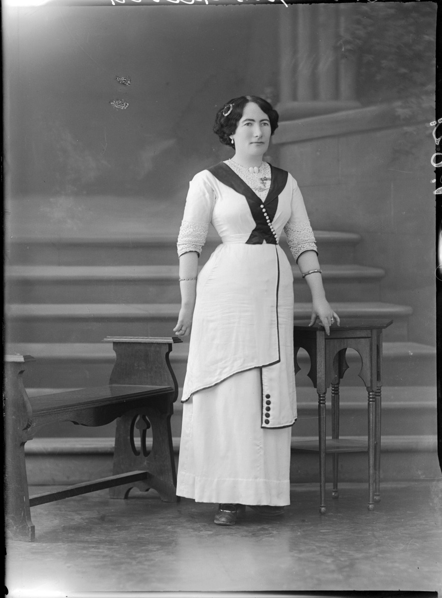 Studio portrait of Mrs Gilbert - JPG 172.6 KB