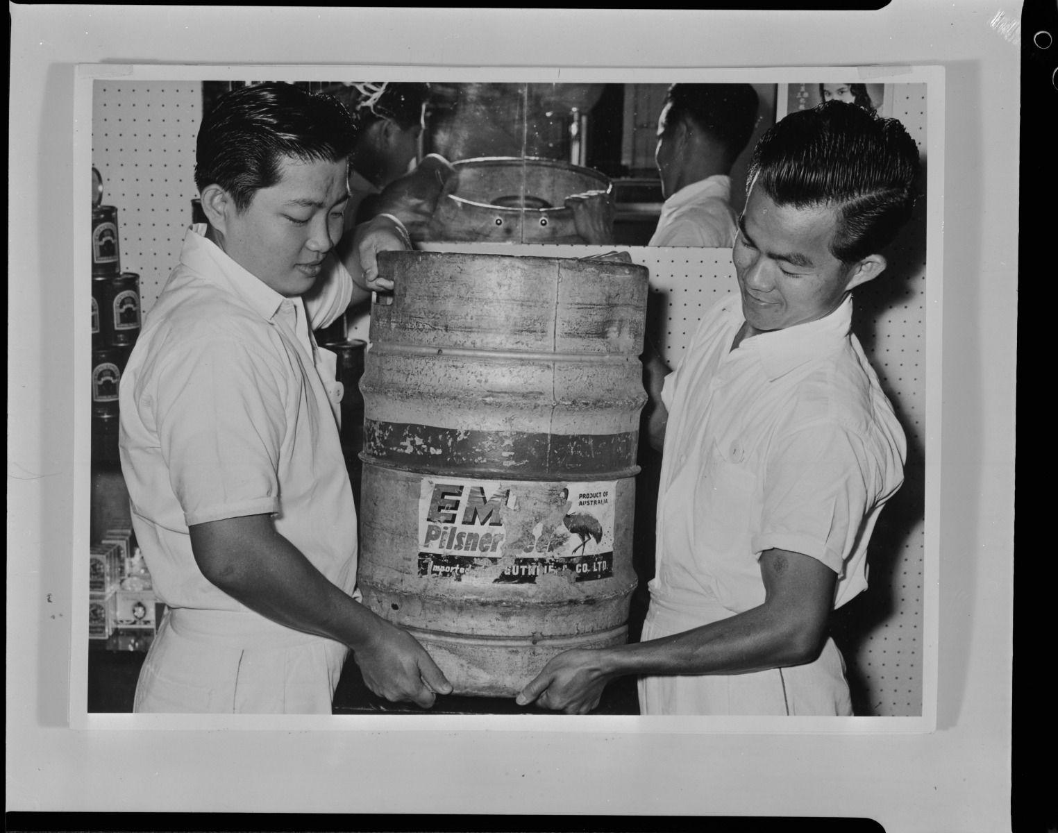 Promoting Emu and Swan Lager beer to international customers - JPG 310.4 KB