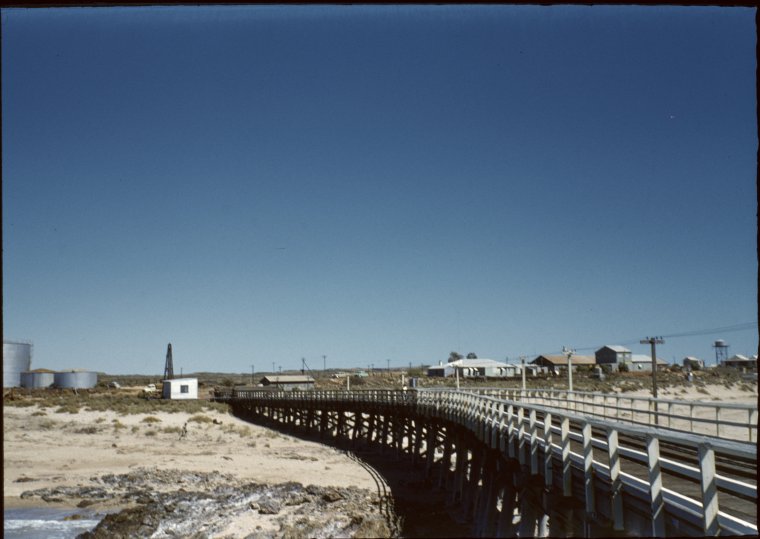 Views of Point Samson, 1960 - JPG 86.0 KB