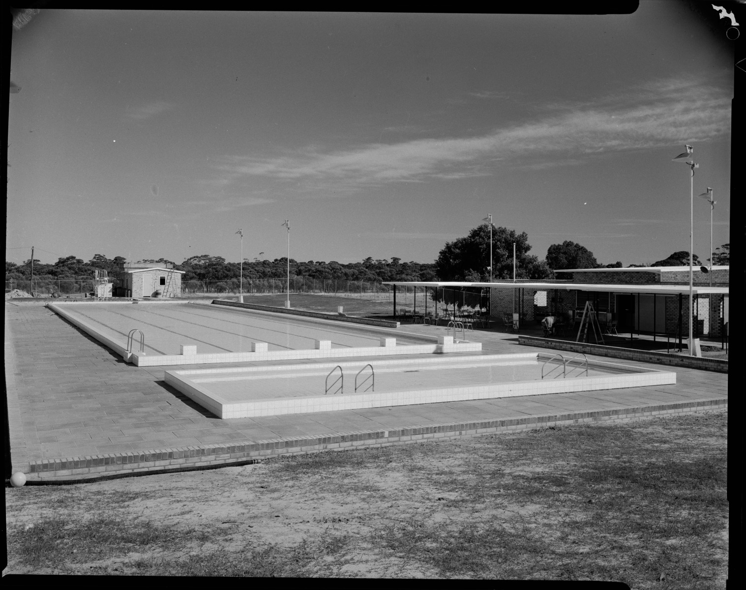 Corrigin War Memorial Swimming Pool - JPG 463.2 KB