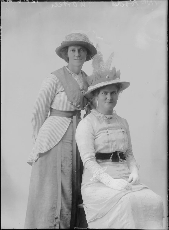 Studio portrait of Mrs J. E. (Florence Wilson) Dodd and Mrs A. Austin ...