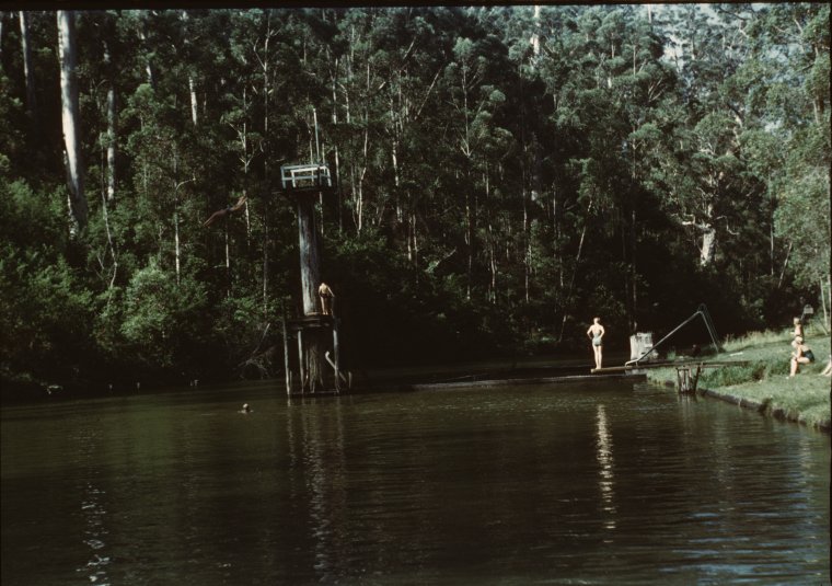Pemberton Swimming Pool - JPG 107.0 KB
