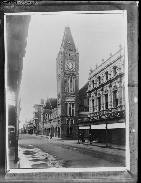 Views of Perth - JPG 102.1 KB