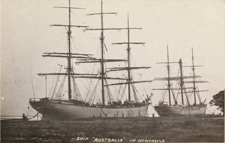 Ship Australia in Newcastle - JPG 64.8 KB