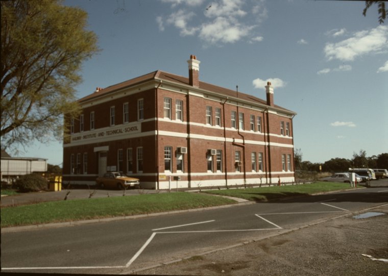 Railway Institute and Technical School building, Midland - JPG 68.1 KB