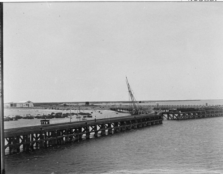 Port Hedland Jetty - JPG 75.1 KB