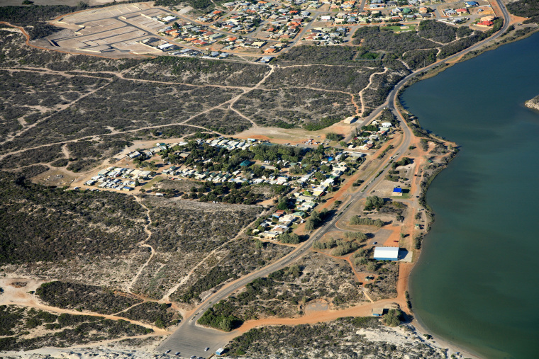 Aerial photographs of Cape Burney - JPG 286.6 KB