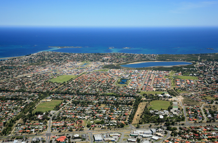 Aerial photographs of Rockingham, part two - JPG 255.3 KB