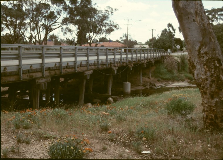 Moore River Bridge, Moora, February 1994 - JPG 99.5 KB