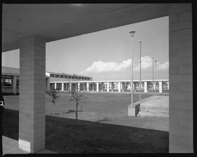 Melville Senior High School, October 1969 - JPG 63.6 KB