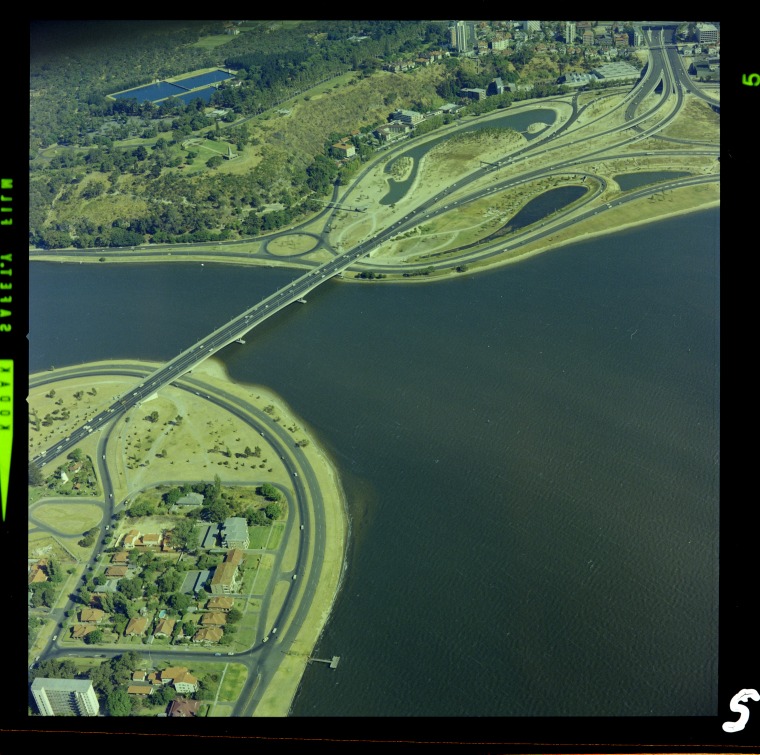 Aerial photographs of the Perth CBD - JPG 169.4 KB