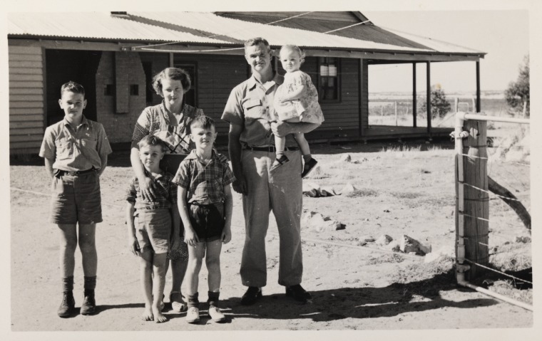 McLagan and Pow families collection of photographs Part 2 - JPG 100.5 KB