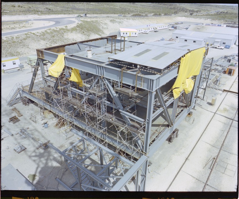 Modules of North Rank A under construction at Jervoise Bay by Johns ...