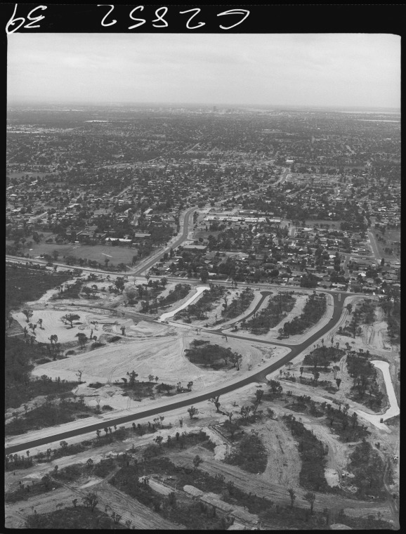 Aerial photographs of Marangaroo, 10 April 1985 - JPG 145.2 KB