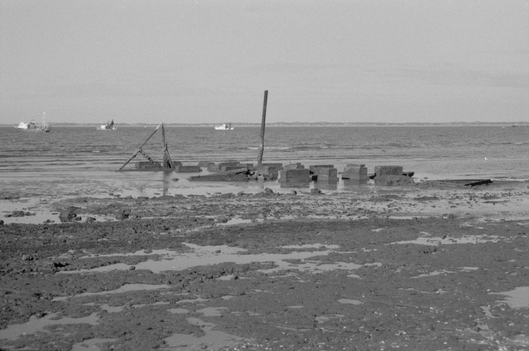 Ruins of bridges, jetties, groyne and tramway at Onslow, August 1994 ...