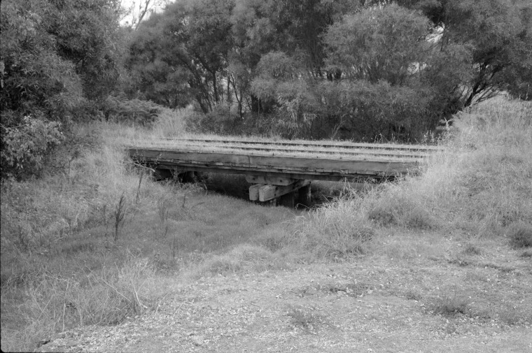 Railway bridge near Mumballup on the Donnybrook-Katanning Railway - JPG ...