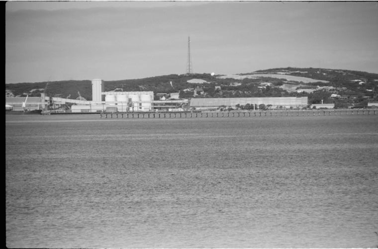 Esperance Harbour, April 1994 - JPG 90.3 KB
