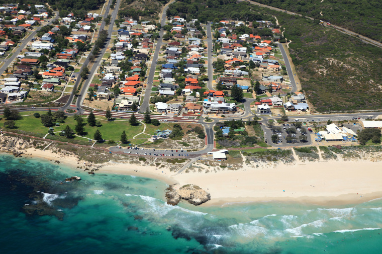 Aerial photographs of Trigg, 21 February 2012 - JPG 259.5 KB