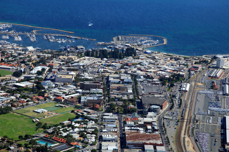 Aerial photographs of Fremantle, 21 February 2012: part one - JPG 276.7 KB