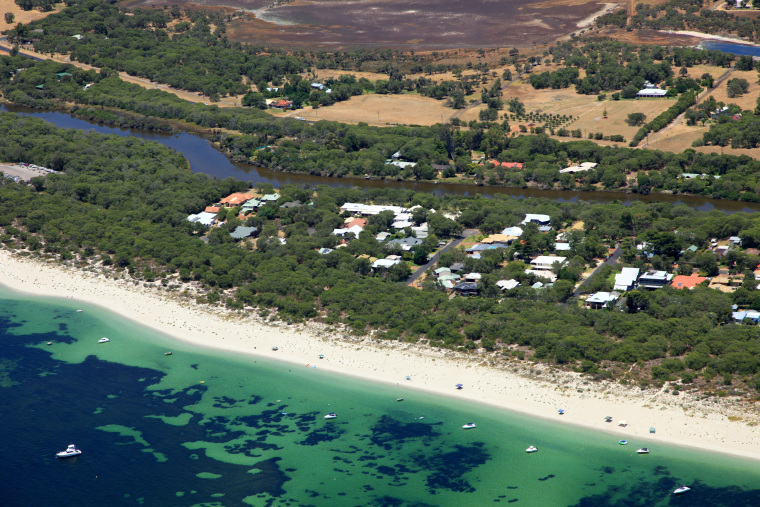 Aerial photographs of Quindalup, 27 January 2012 - State Library of ...