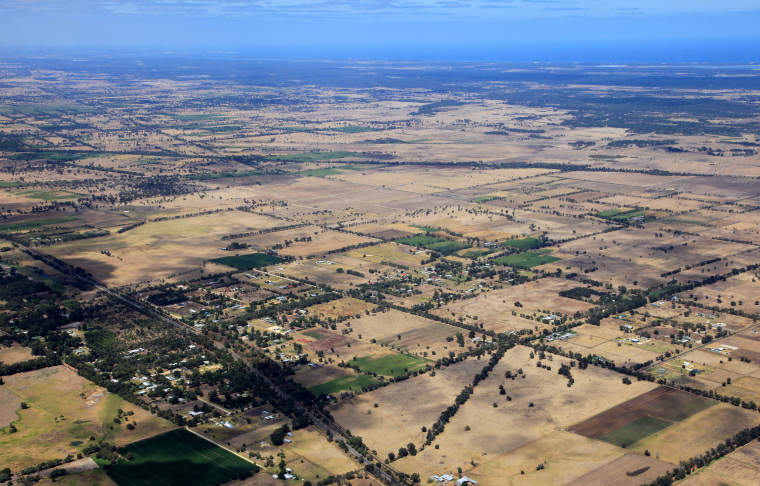 Aerial photographs of Cookernup, 5 February 2012 - JPG 235.6 KB