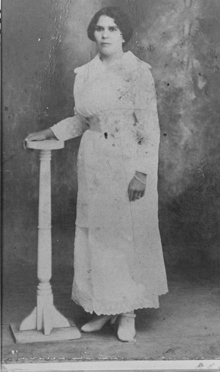 Mrs Lucy Innes nee Isaacs - JPG 83.8 KB