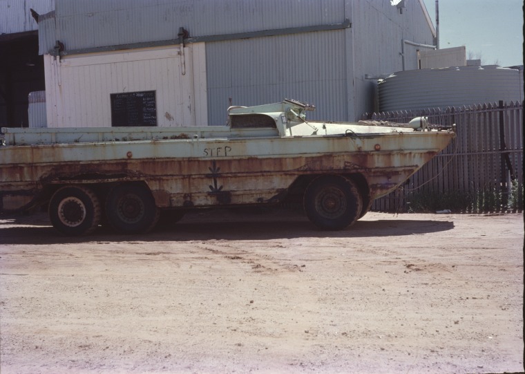 Onslow town and houses before and after the 1963 cyclone - JPG 104.2 KB