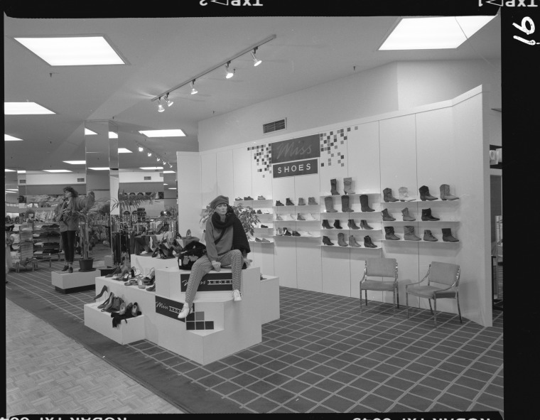 Boans clothing and footwear departments, 7 May 1986 - JPG 96.5 KB