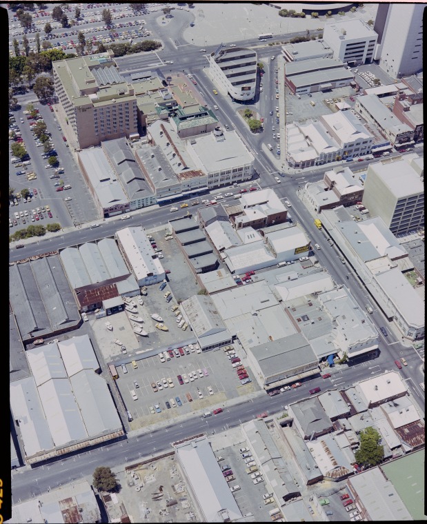 Aerial photographs of the Perth CBD, January 1988 - JPG 186.9 KB