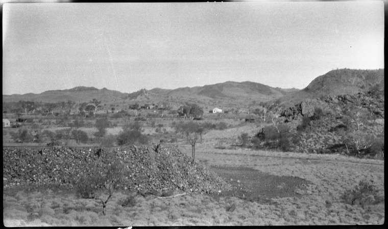 Panorama of Jimblebar - JPG 111.6 KB