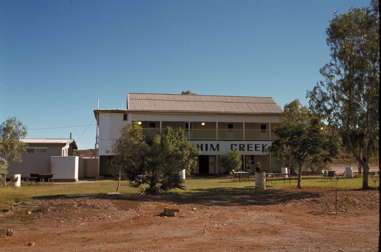 Whim Creek Hotel, 23 July 1979 - JPG 120.2 KB