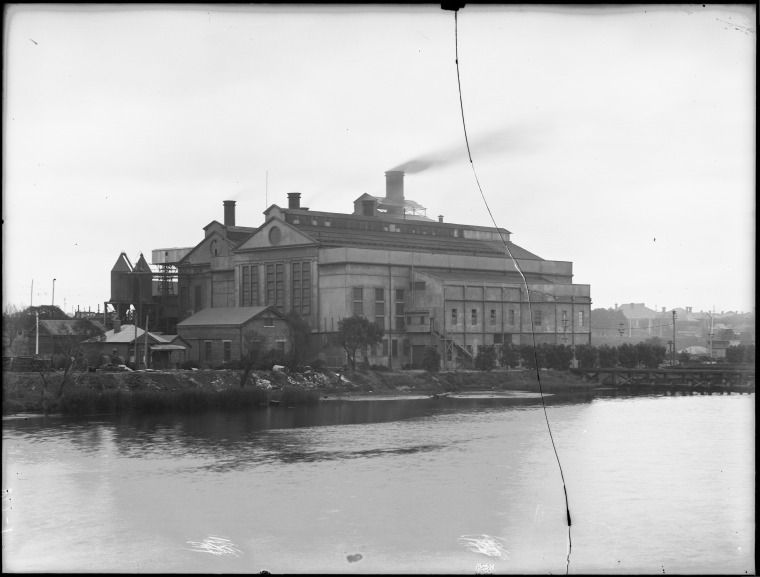 East Perth Power Station. - JPG 71.8 KB