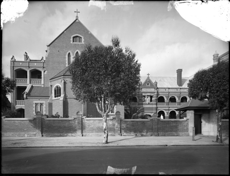 Sacred Heart Convent for the Sisters of Our Lady of Missions and the ...