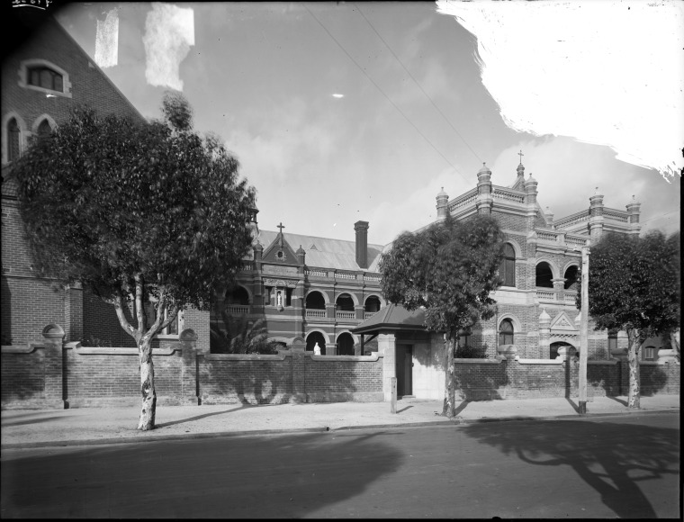 Sacred Heart Convent for the Sisters of Our Lady of Missions and the ...