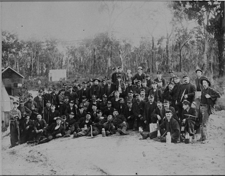 Coal miners, Collie-Burn / - JPG 153.3 KB