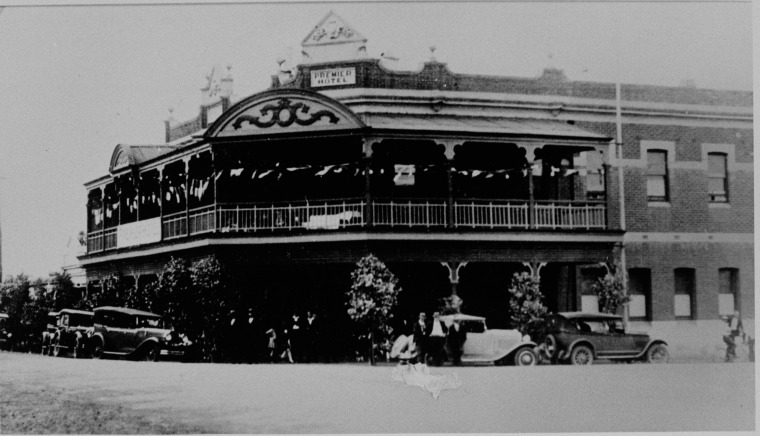 Premier Hotel, Collie. - JPG 85.9 KB