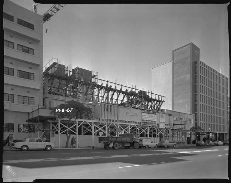 Construction of a new office building at 222 St George's Terrace, Perth ...