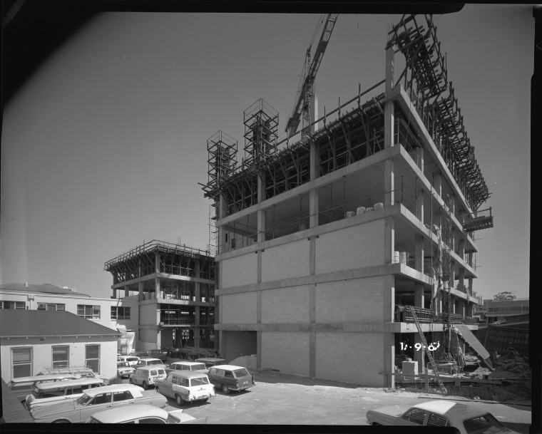 Construction of a new office building at 222 St George's Terrace, Perth ...
