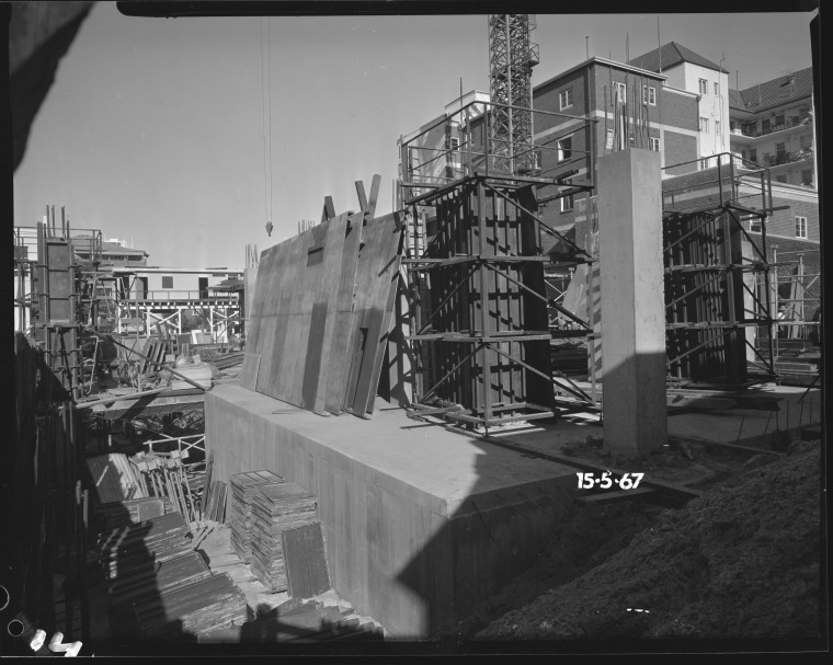 Construction of a new office building at 222 St George's Terrace, Perth ...