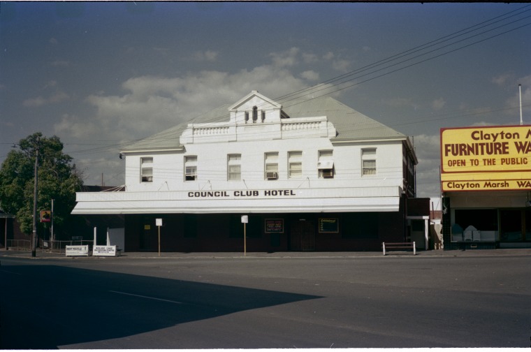 Council Club Hotel, 74 Helena Street, Midland, March 1984. - JPG 75.2 KB