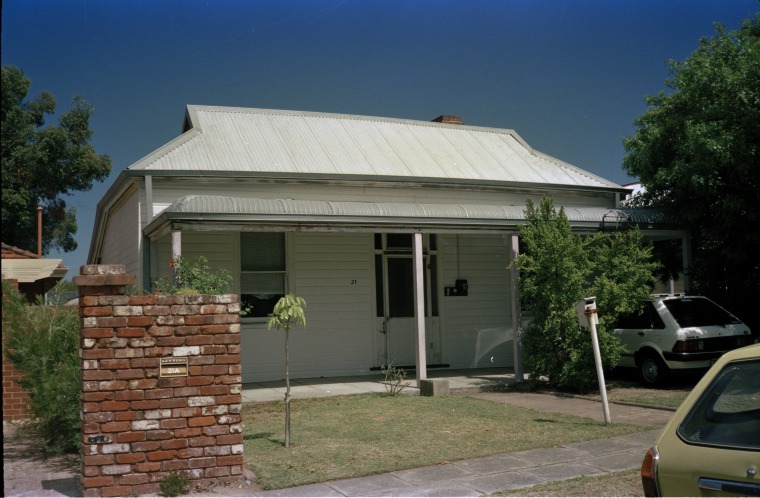 21 Violet Grove, Shenton Park, November 1985. - JPG 109.9 KB