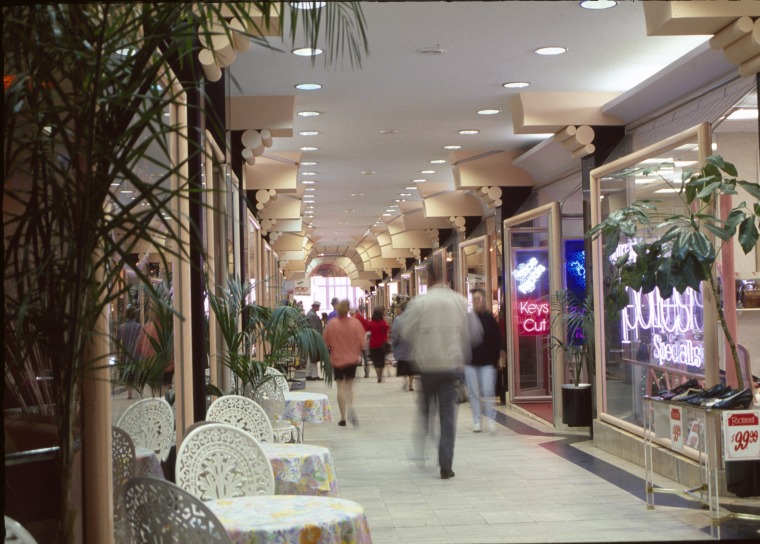 Interiors of City Arcade, Perth. - JPG 125.7 KB