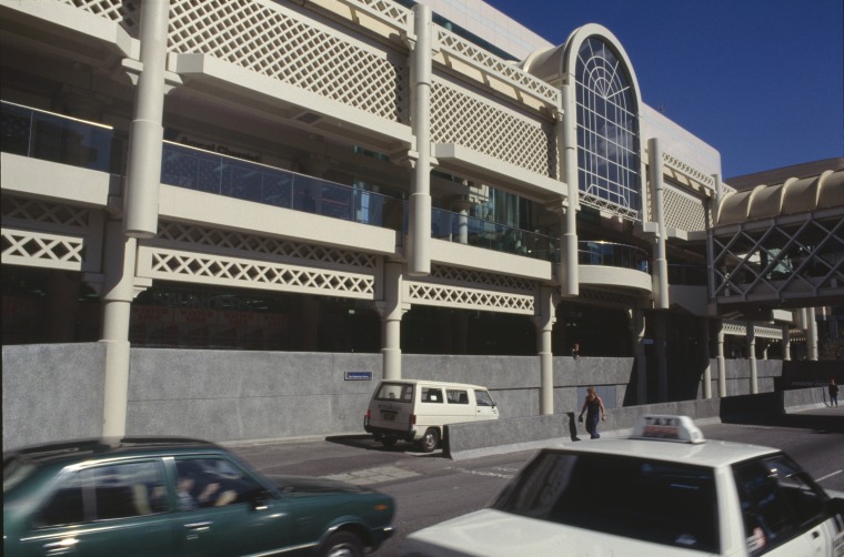 A van enters to loading dock for Forrest Place businesses, Wellington ...