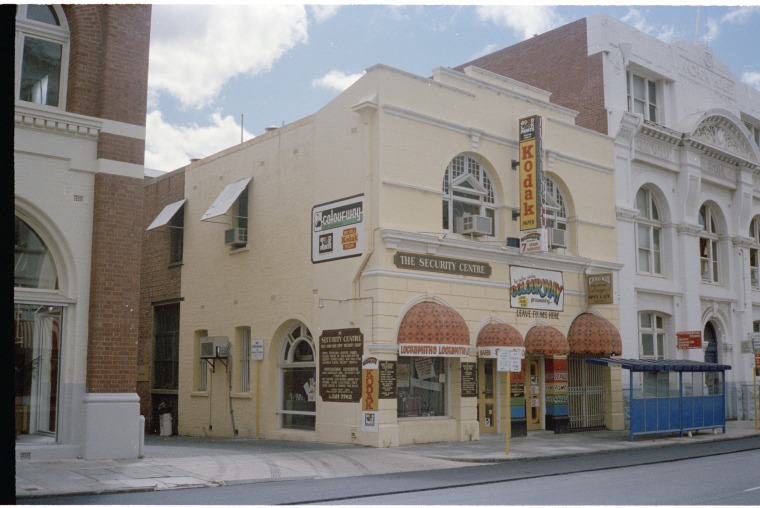 Murray Street, Perth : part four. - JPG 103.3 KB