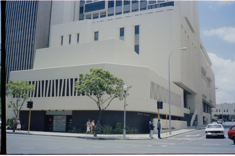 Irwin Street, Perth. - JPG 90.7 KB
