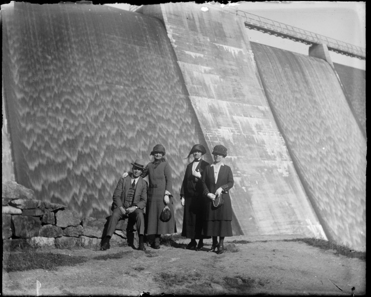 Portraits in front of the overflowing Mundaring Weir wall. - JPG 122.3 KB