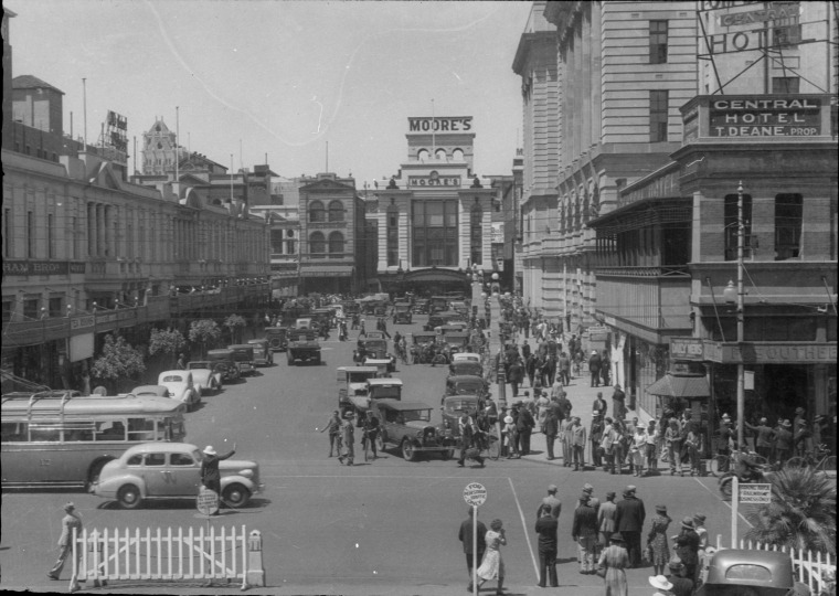 Forrest Place, Perth. - JPG 116.7 KB